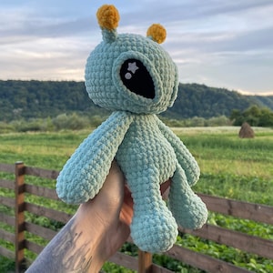 Plush Alien - Crochet Pattern. UFO - Etsy