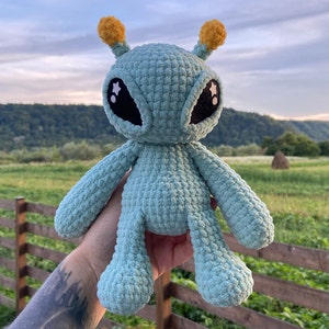 Plush Alien - Crochet Pattern. UFO - Etsy