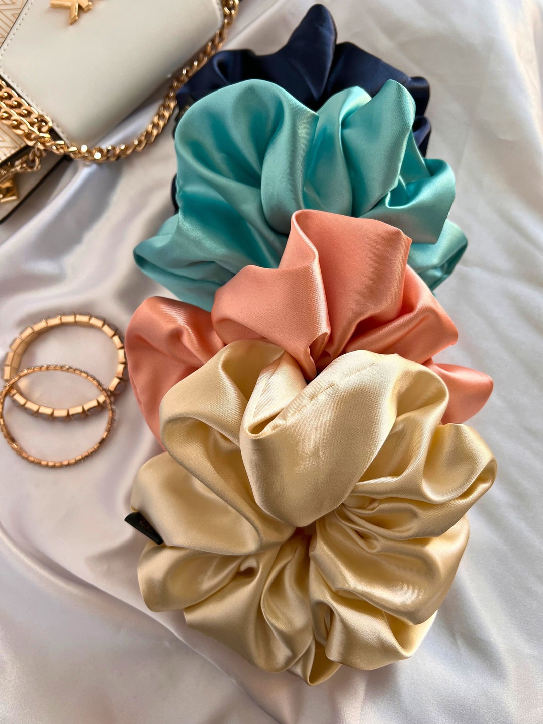 JUMBO XL Premium Scrunchie B. LUVV & Co. Deluxe Satin Scrunchie 17 ...