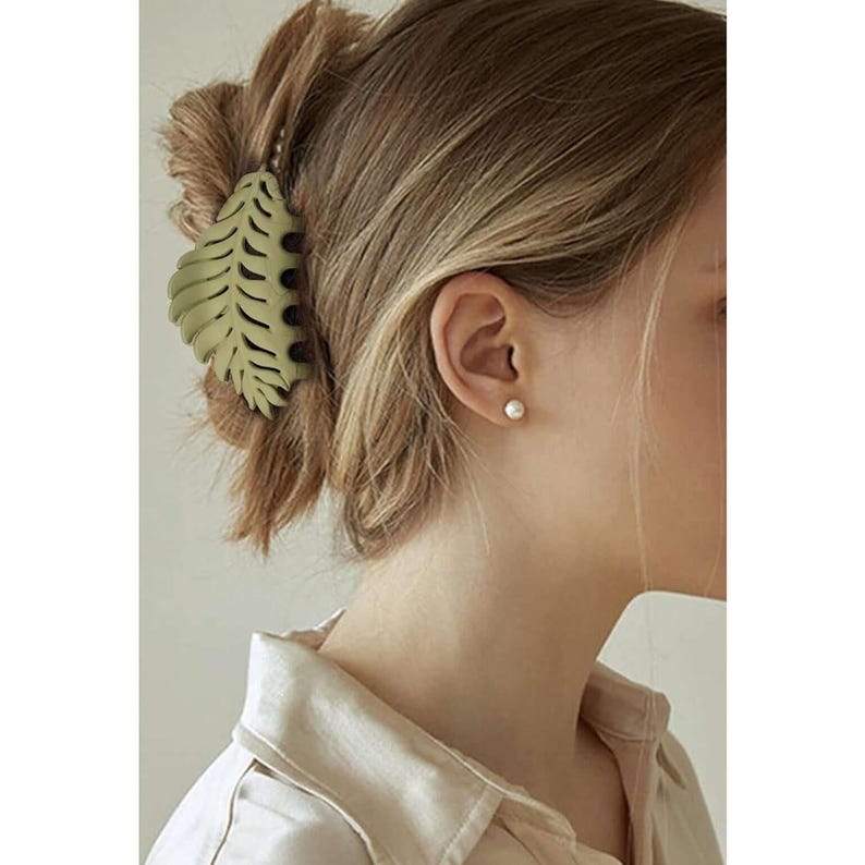 Matte Leaf Hair Claw Clip, Botanical Fern Hair Accessory, Large ...