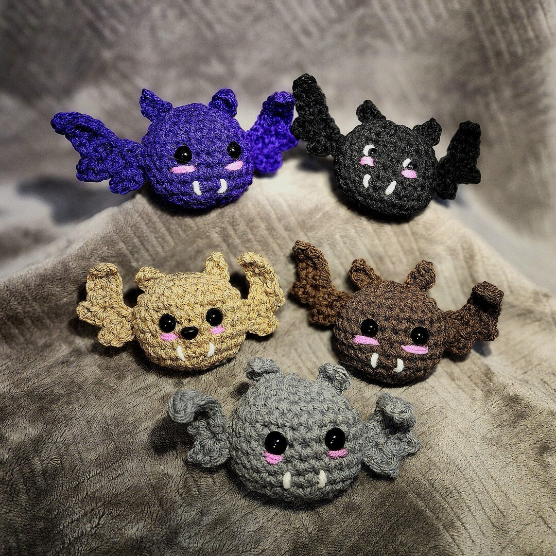 Spooky Little Crocheted Bat Friends (comes With 2 Bats) - Etsy