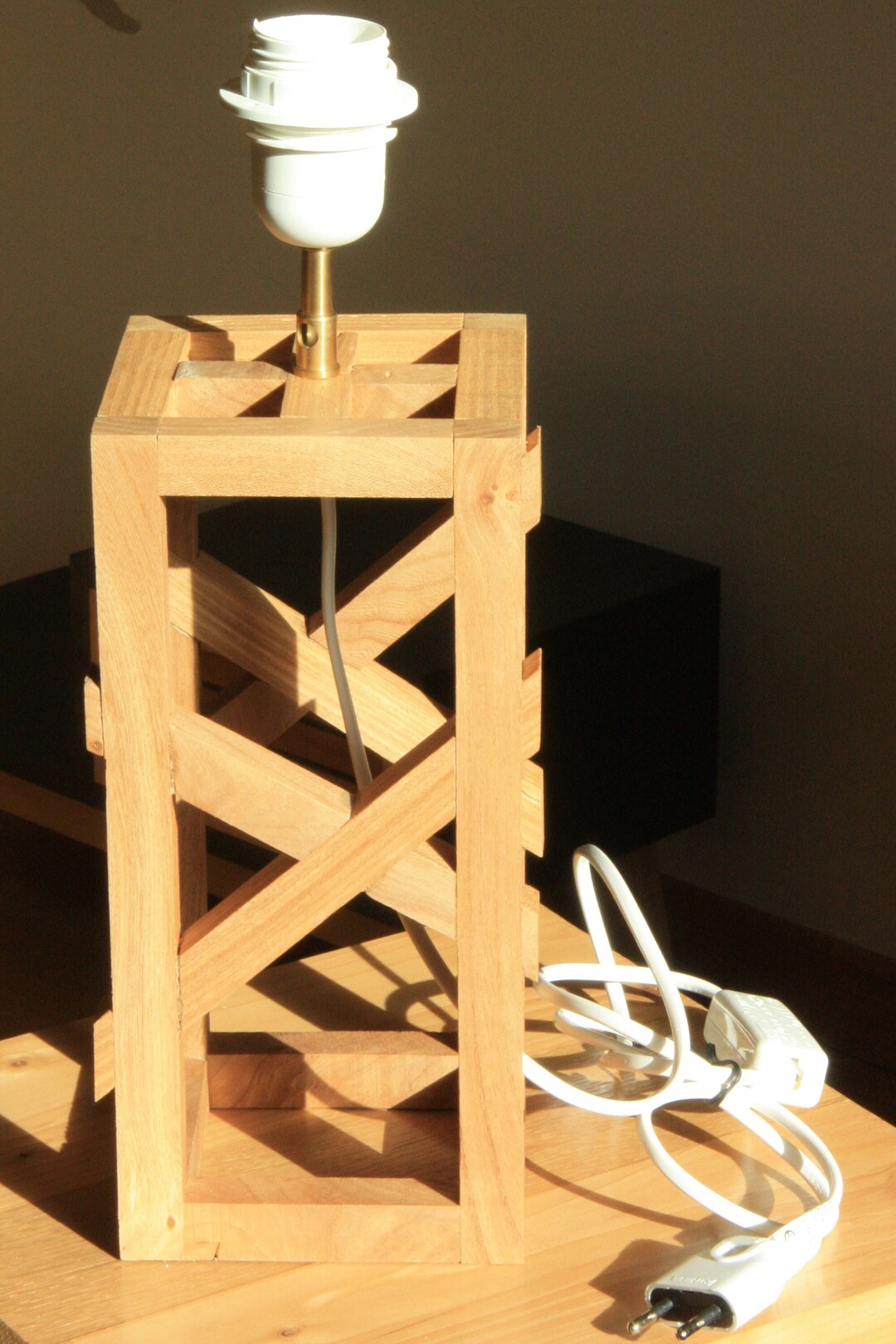 Crossed Oak Table Lamp - Etsy