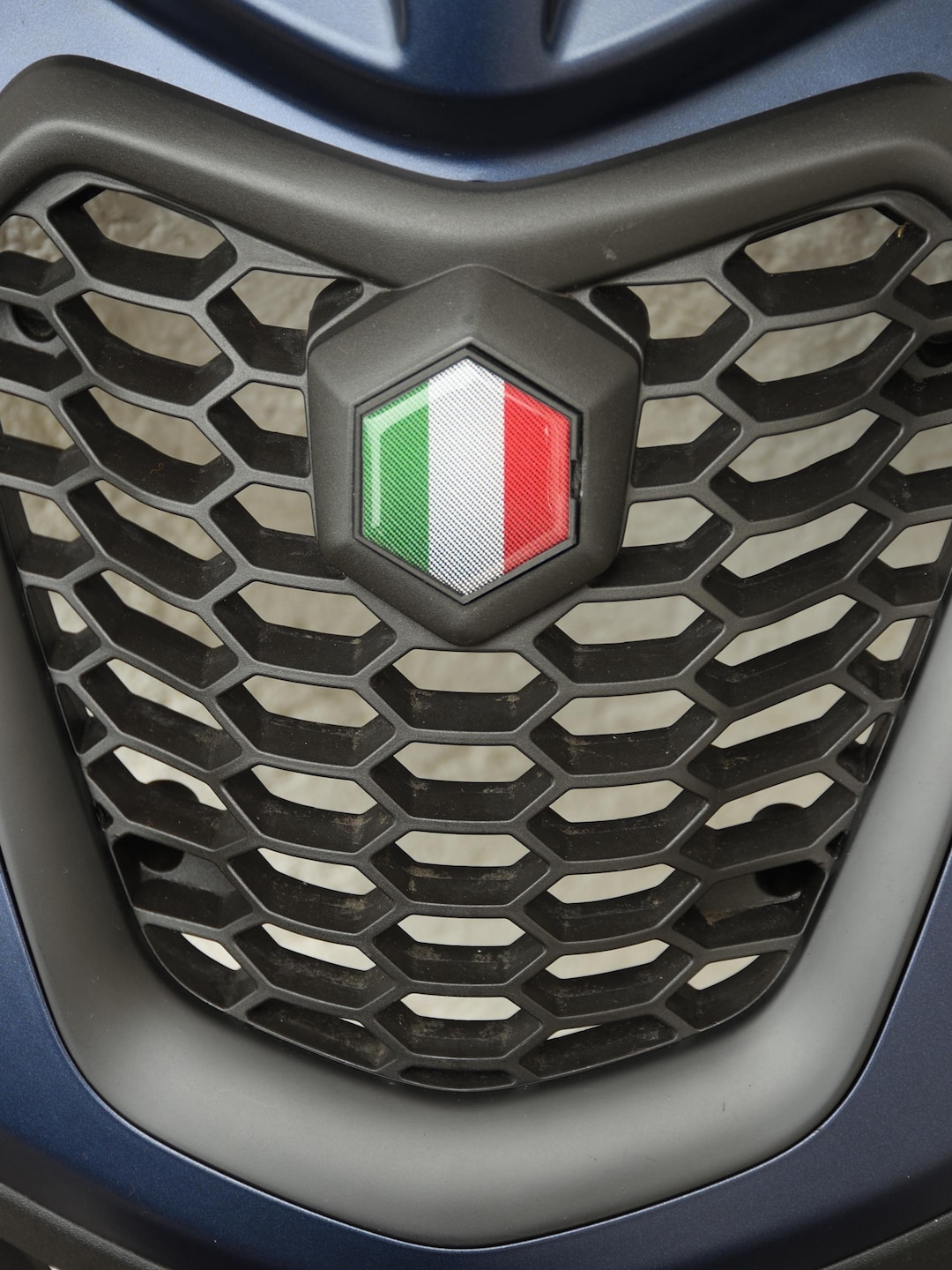 Piaggio Emblem Logo Stickers Including Holder in 3D, 48 X 42 Mm ...