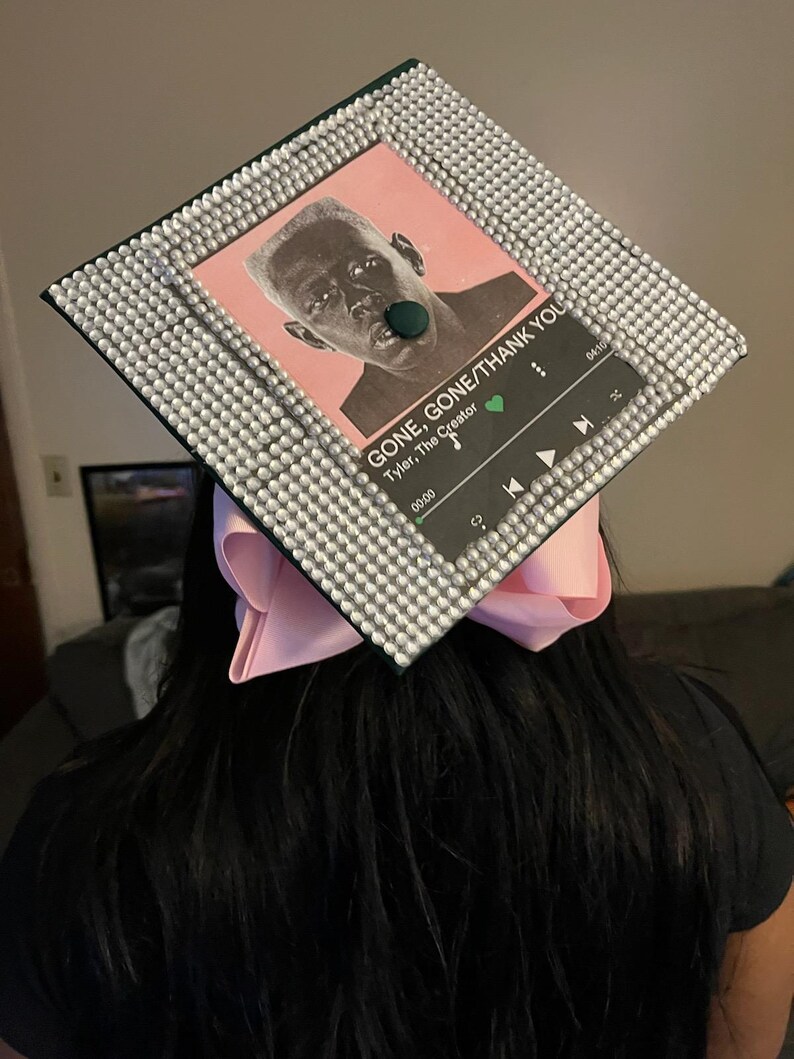 Customized Graduation Caps | Grad Caps| Graduation | Graduate | Class ...