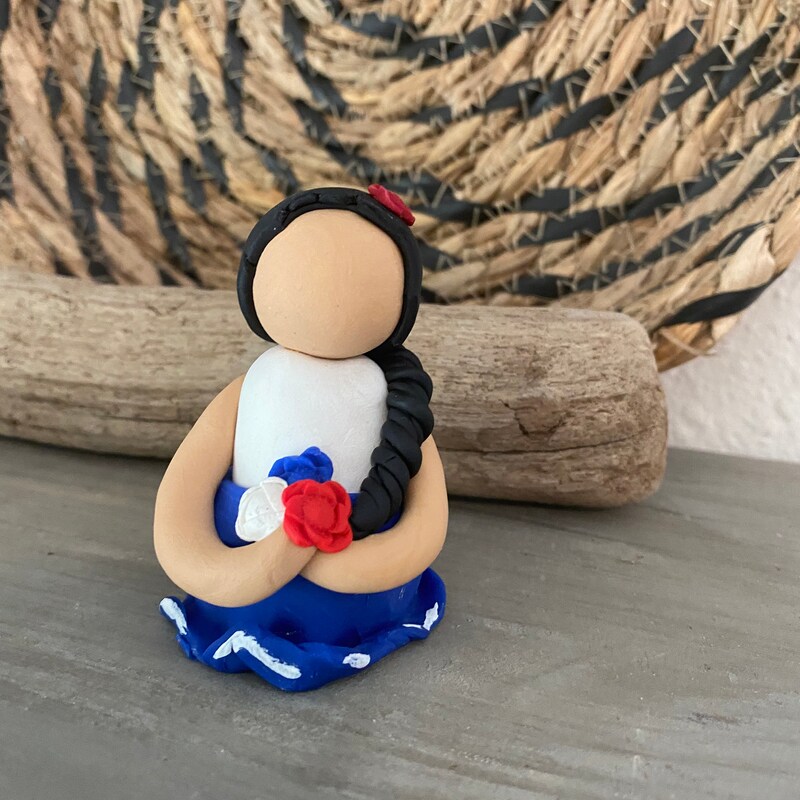 Faceless Figurines - Etsy