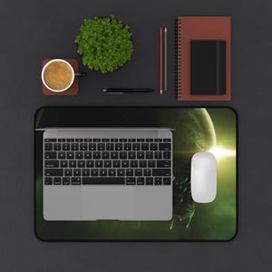 Aliens Art. Inspired Mouse Pad Desk Mat, Gamer Birthday Gift, Christmas ...