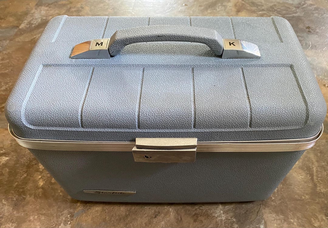 1970s Blue Train Case by Starflite - Etsy