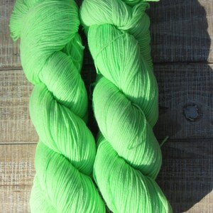 Kelly - Bright Green Solid Sock Yarn - Etsy
