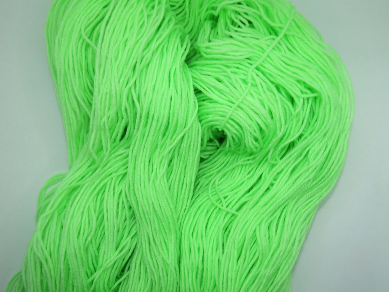 Kelly - Bright Green Solid Sock Yarn - Etsy