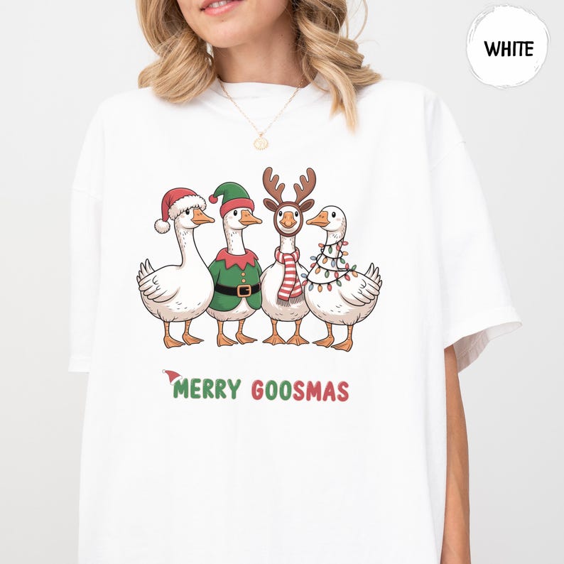 Merry Goosmas T-shirt, Funny Christmas Goose T-shirt, Cute Holiday Pun ...