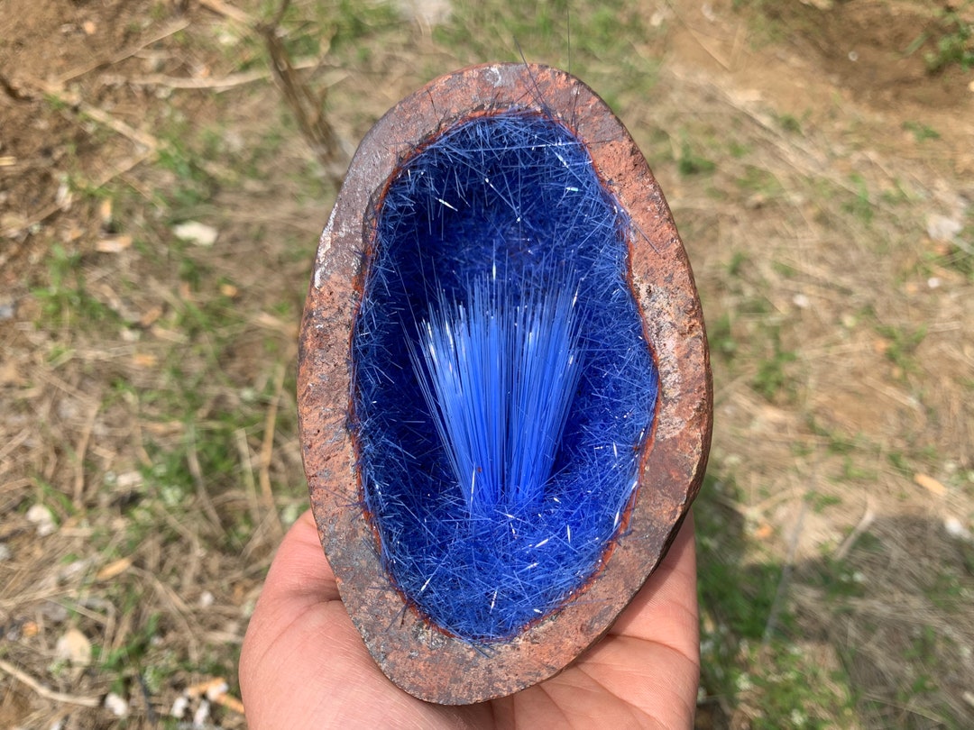 Magnetite Specimen Quartz,goethite,blue Copper Ore,quartz Crystal ...