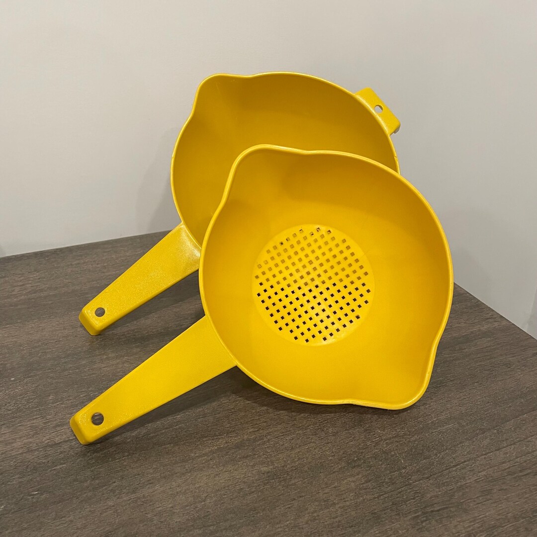 Vintage Tupperware Strainer 1523 & 1200 - Etsy