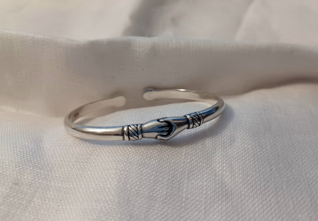 925 Sterling Silver Adjustable Hand Hug, Hand Shake Bracelet Bangle ...