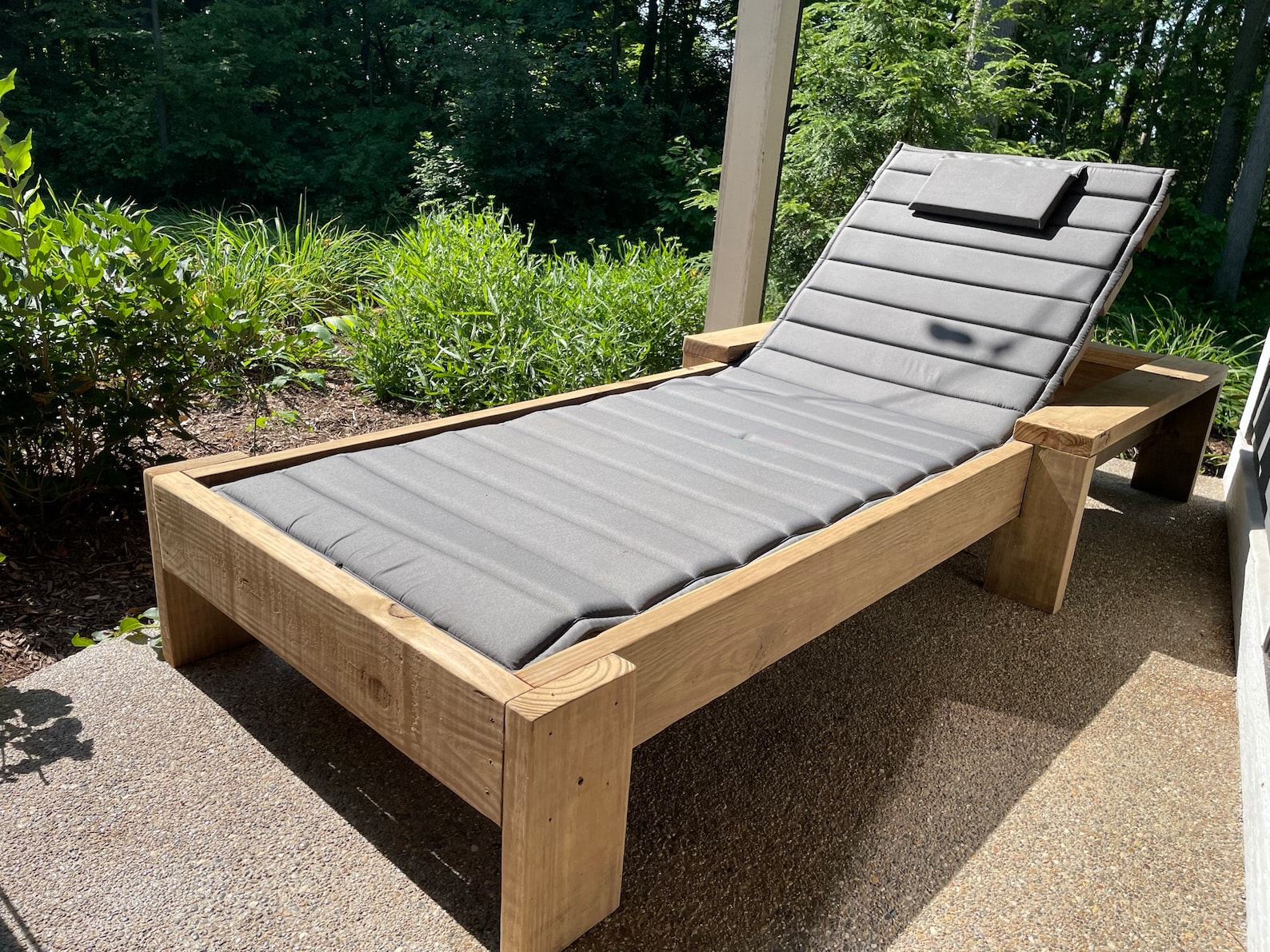 Lounger DIY Plans - Easy Build Outdoor Furniture Guide - Homepro Hero ...