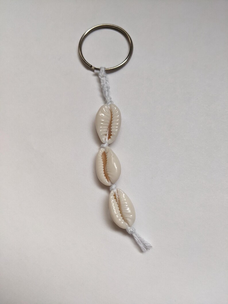 Keychain, Cowrie Shell Keychain, Beach Keychain, Coastal Keychain ...