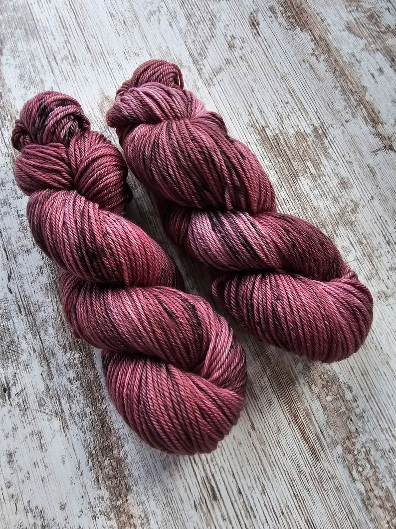 Peppered Maroon – Hand Dyed Superwash Merino Worsted, Merino Wool ...