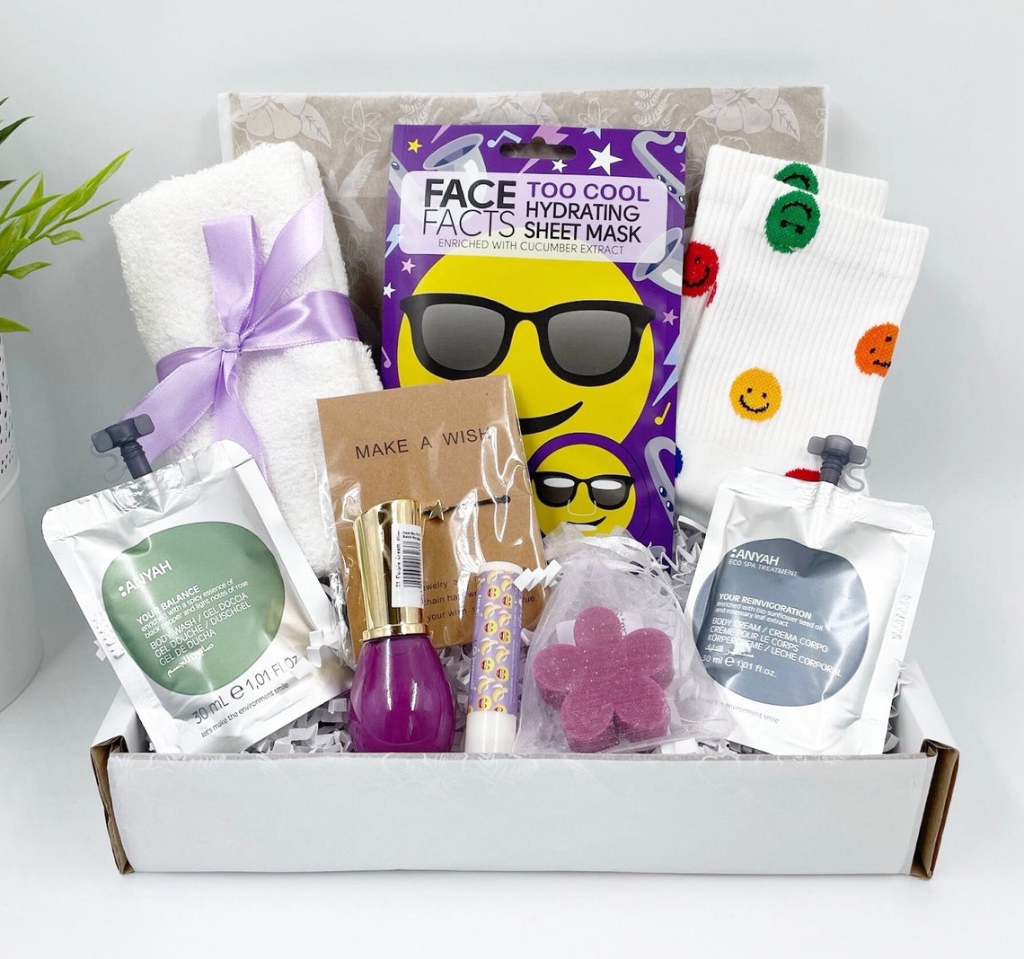 Teenage Girls Gift Set | Tween Pamper Package, Teenage Get Well Gift ...