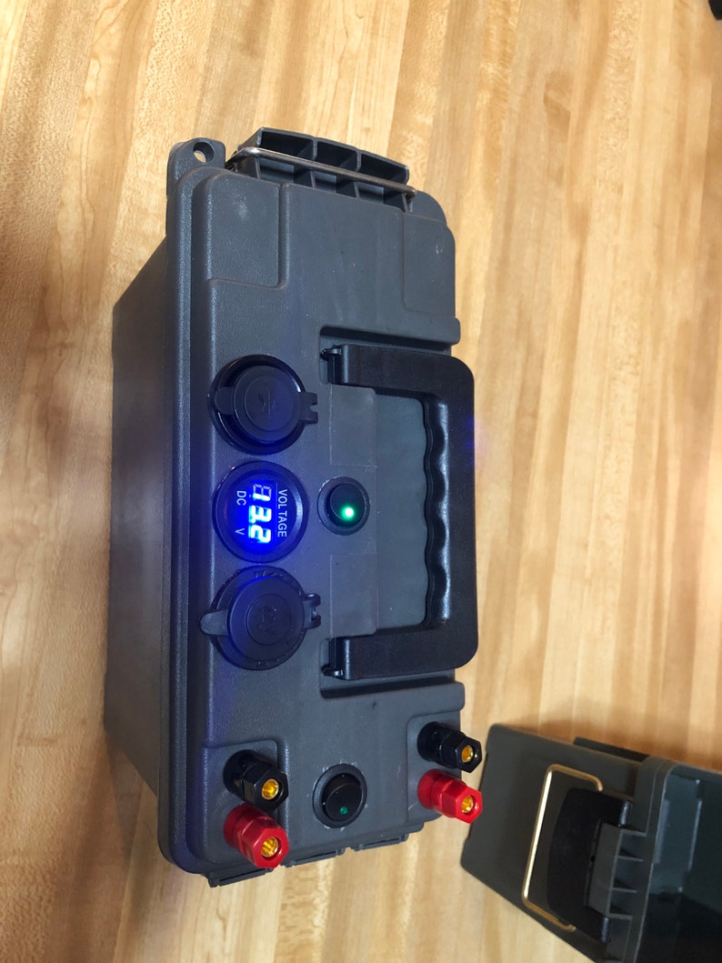 12 Volt POWER BOX With Lights USB Charger Binding Posts for Ice Fishing ...