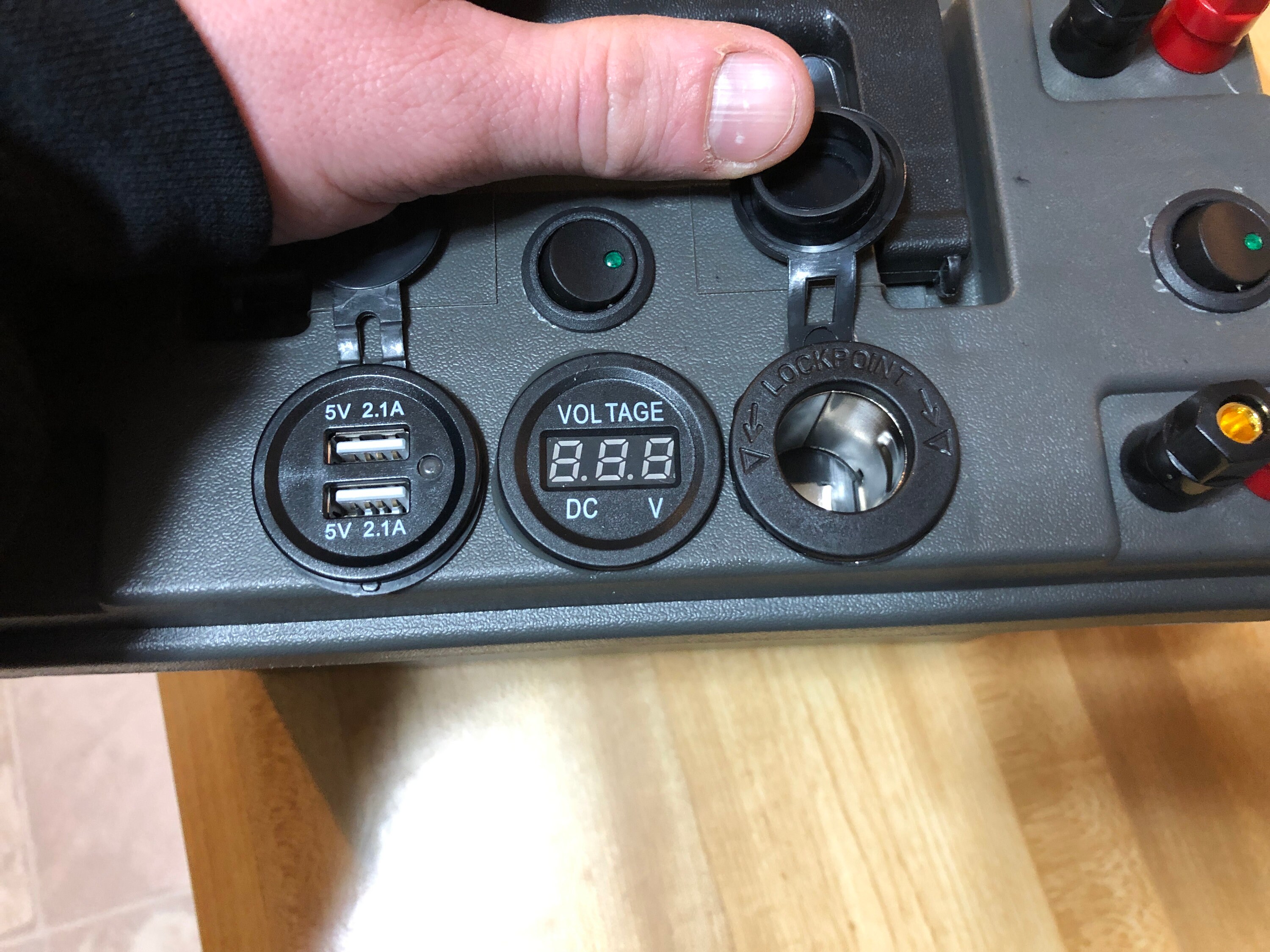 12 Volt POWER BOX With Lights USB Charger Binding Posts for Ice Fishing ...