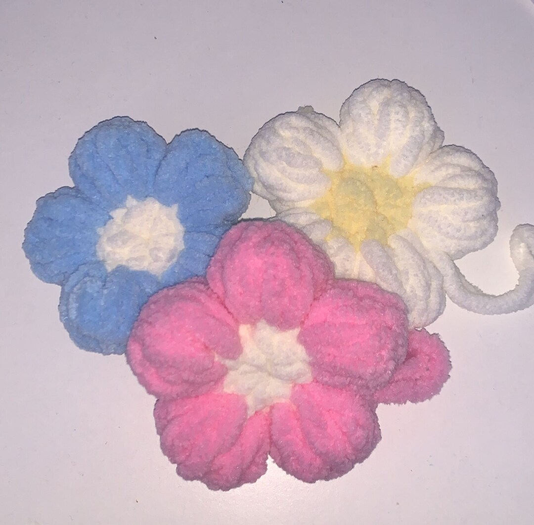 Cute Crochet Plushie Flower Mothers Day Keychain - Etsy