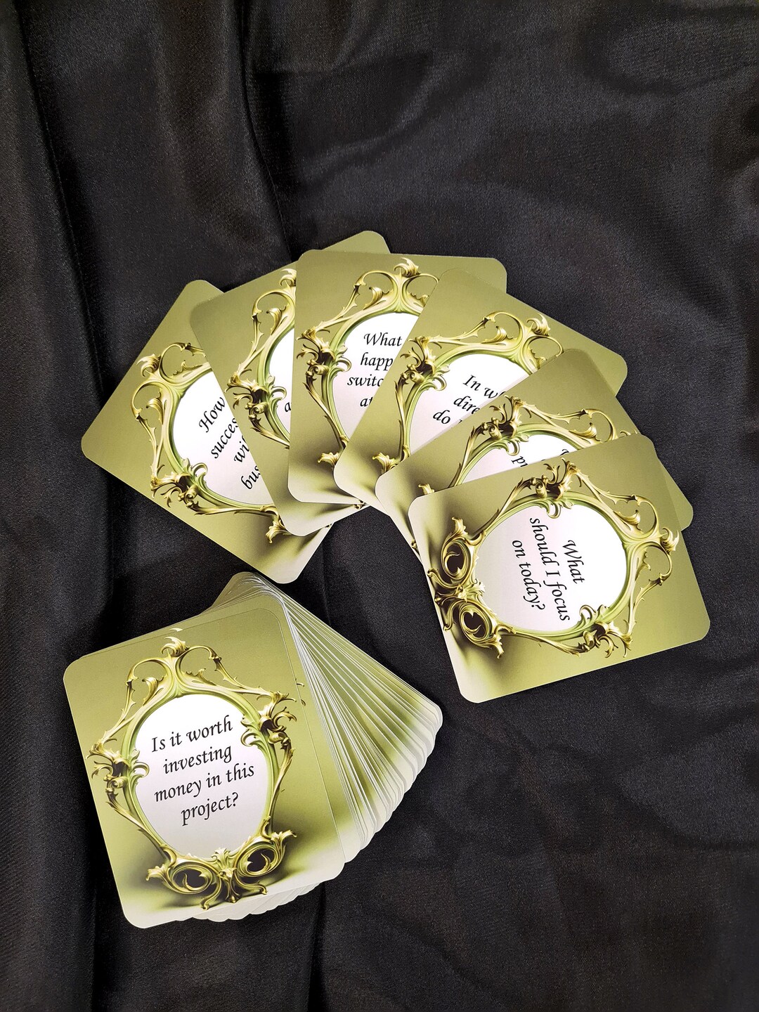Tarot Helper Cards With 114 Questions About Career and Income - Learn ...