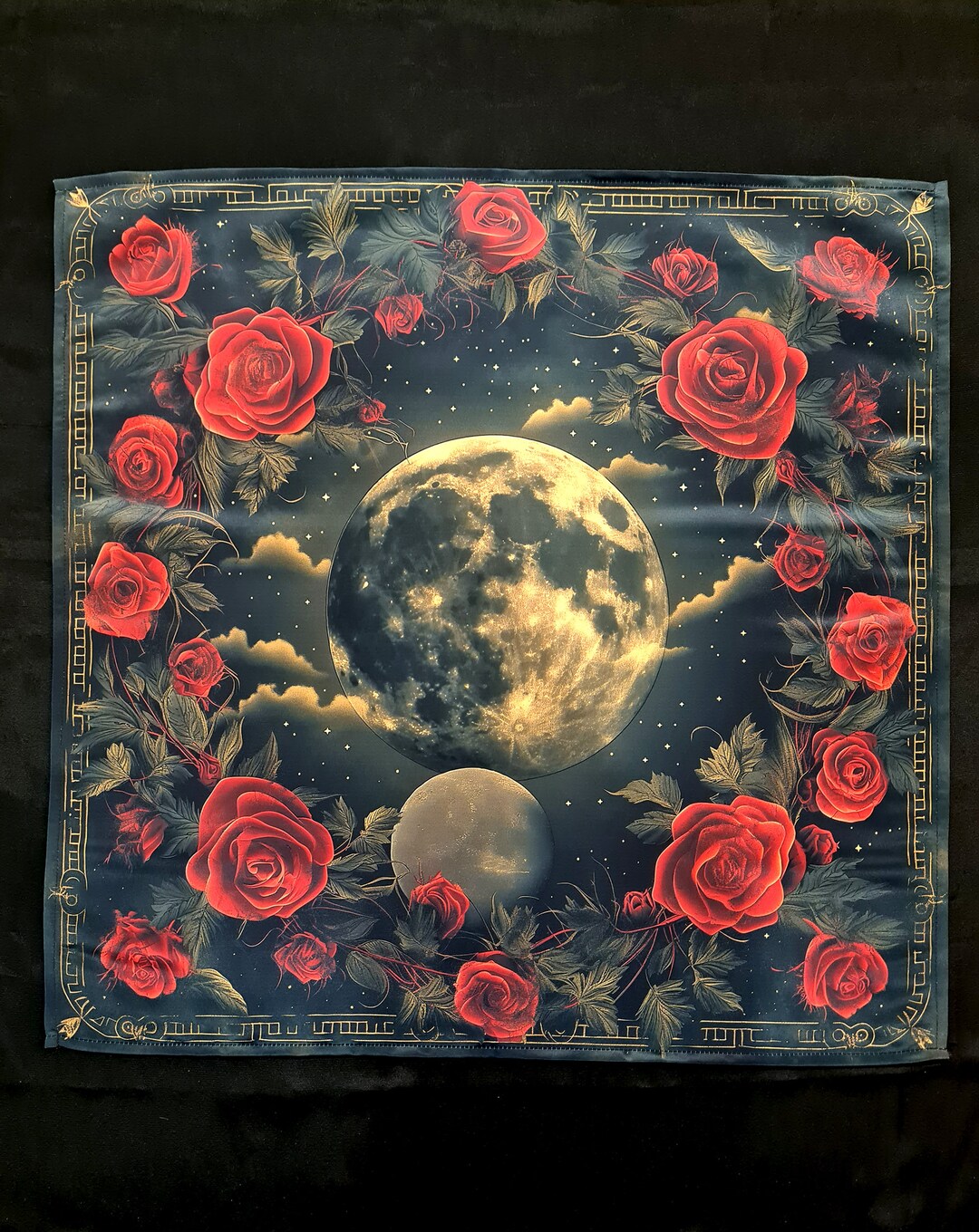 Altar Cloth Moon and Roses for Tarot Cards, 26 Inches Heavy Satin ...