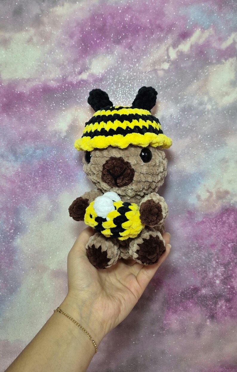 Capybara Holding Bee Teddy - Etsy