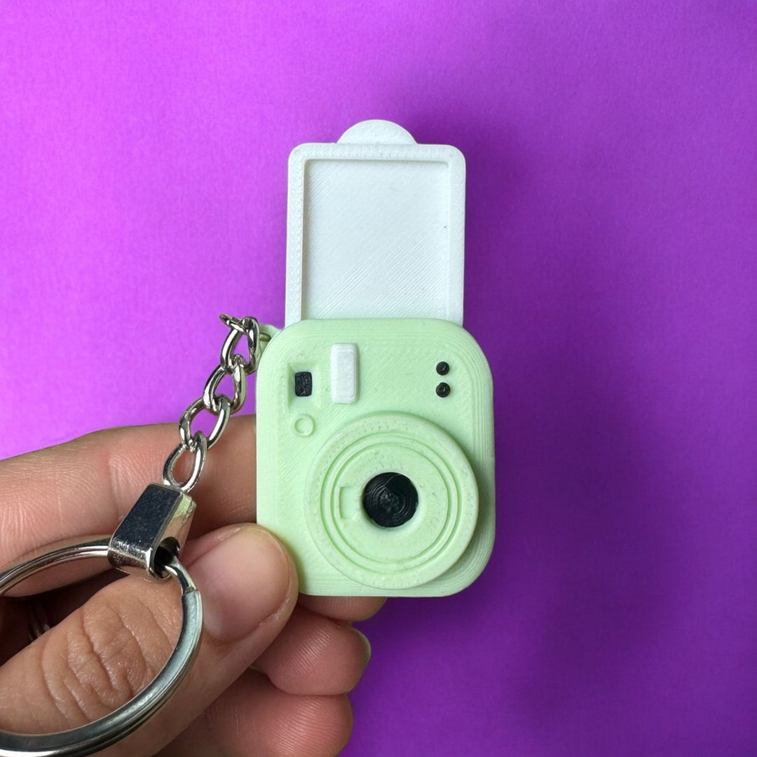 Customizable Mini Camera Keychain With Your Favorite Photo ...