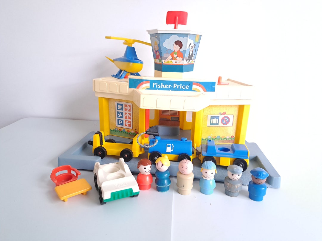 Fisher Price Jetport 933 Airport, 1980s Toy Airport, Little People ...