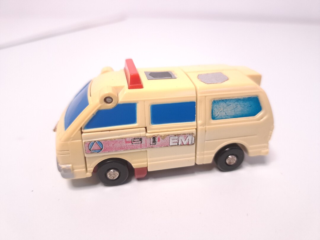 Transformers Ambulance Car G1 Protectobot First Aid Vintage Hasbro 1986 ...