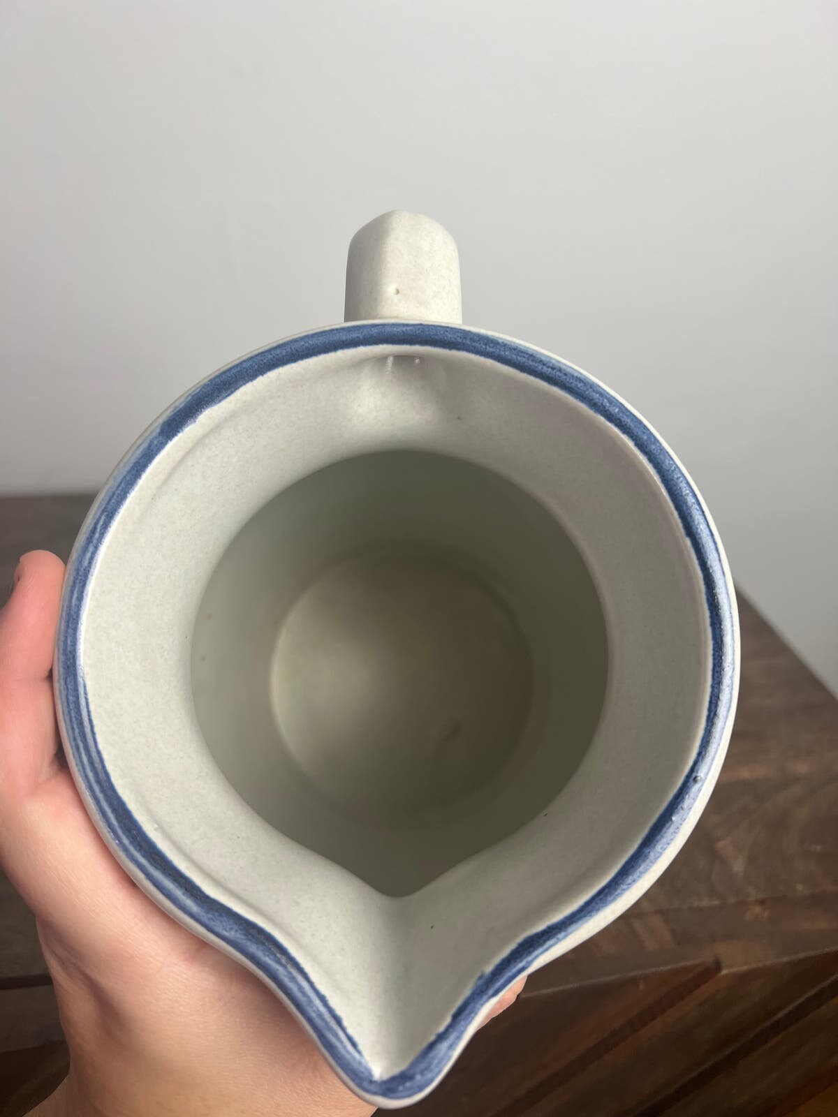 Pfaltzgraff Yorktowne Pitcher Stoneware Quart Gray Blue Flowers Pitcher ...