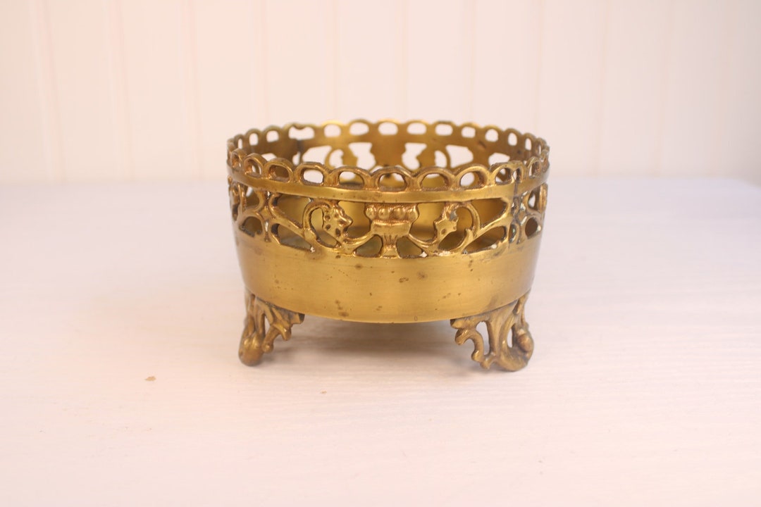 Vintage Ornate Solid Brass Footed Stand With 3 Legs, Candle Holder 3 ...