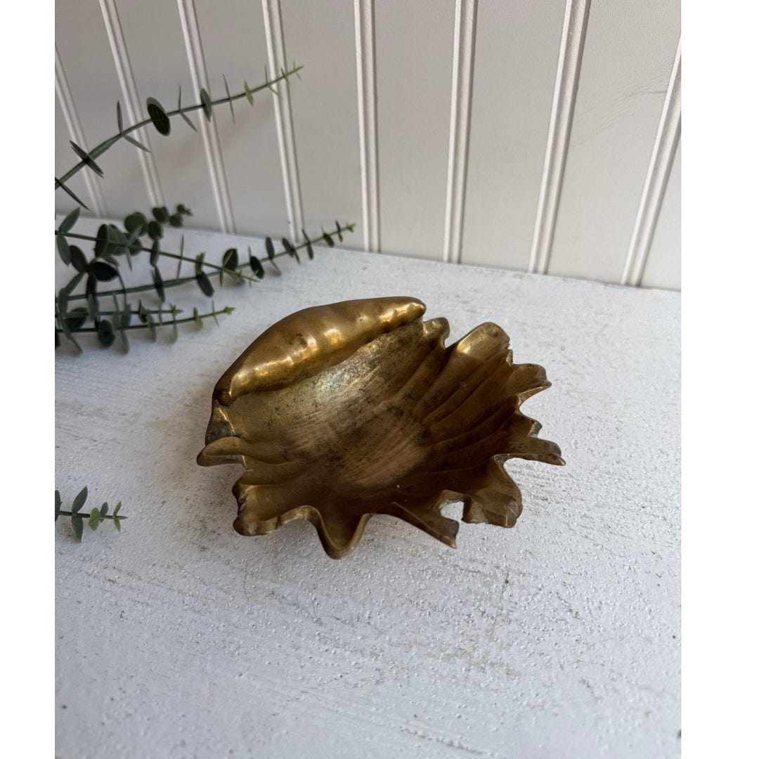 Vintage Brass Clamshell Rustic Shell Trinket Dish | Scallop Shaped ...