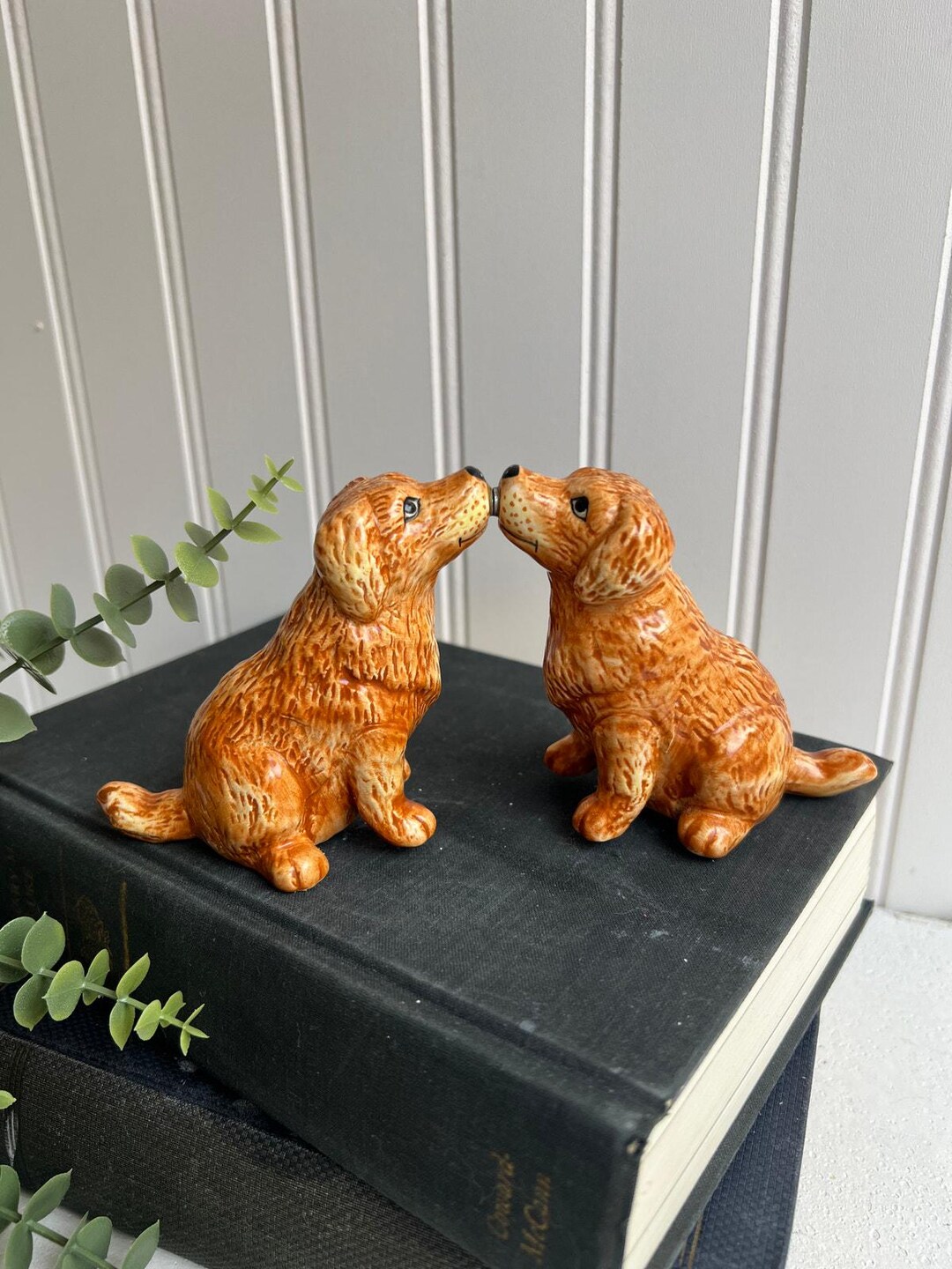Set of Golden Retriever Dog Salt and Pepper Shakers | Magnetic Kissing ...