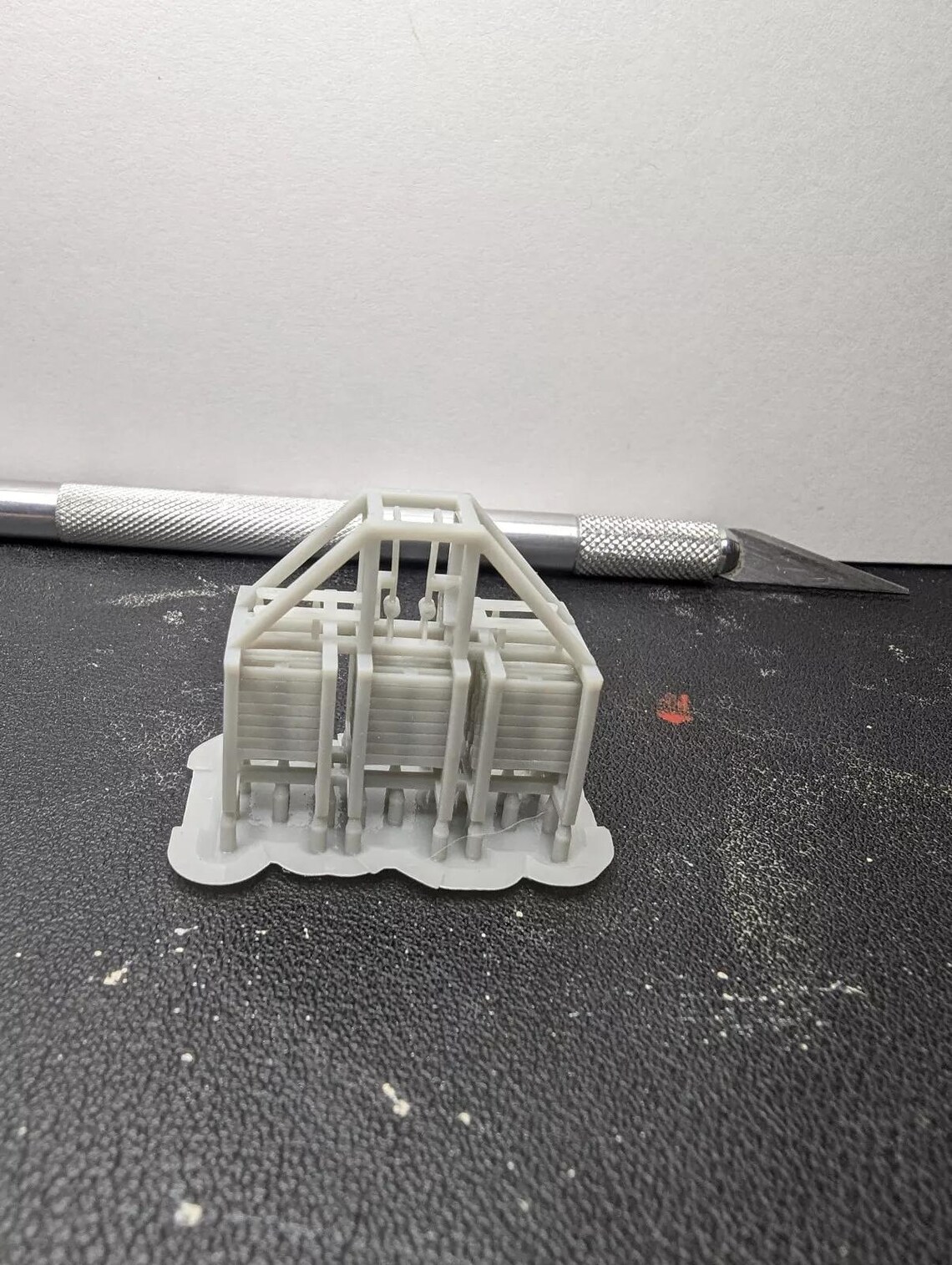 HO Scale 2 Pallet Jacks and 12 Pallets - Etsy