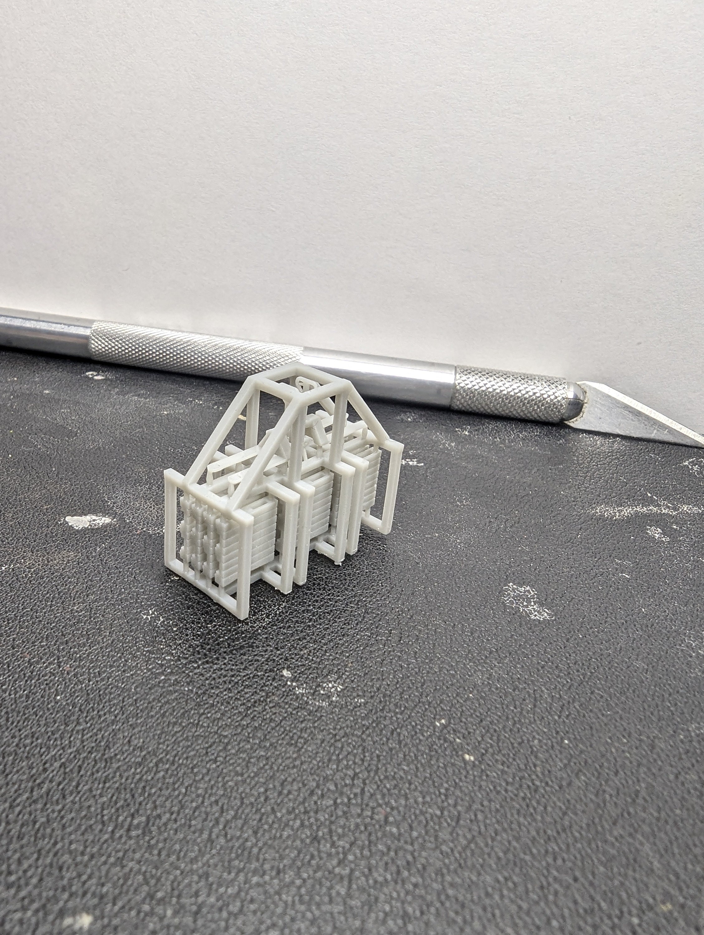 N-scale 2 Pallet Jacks and 12 Pallets N1050 - Etsy