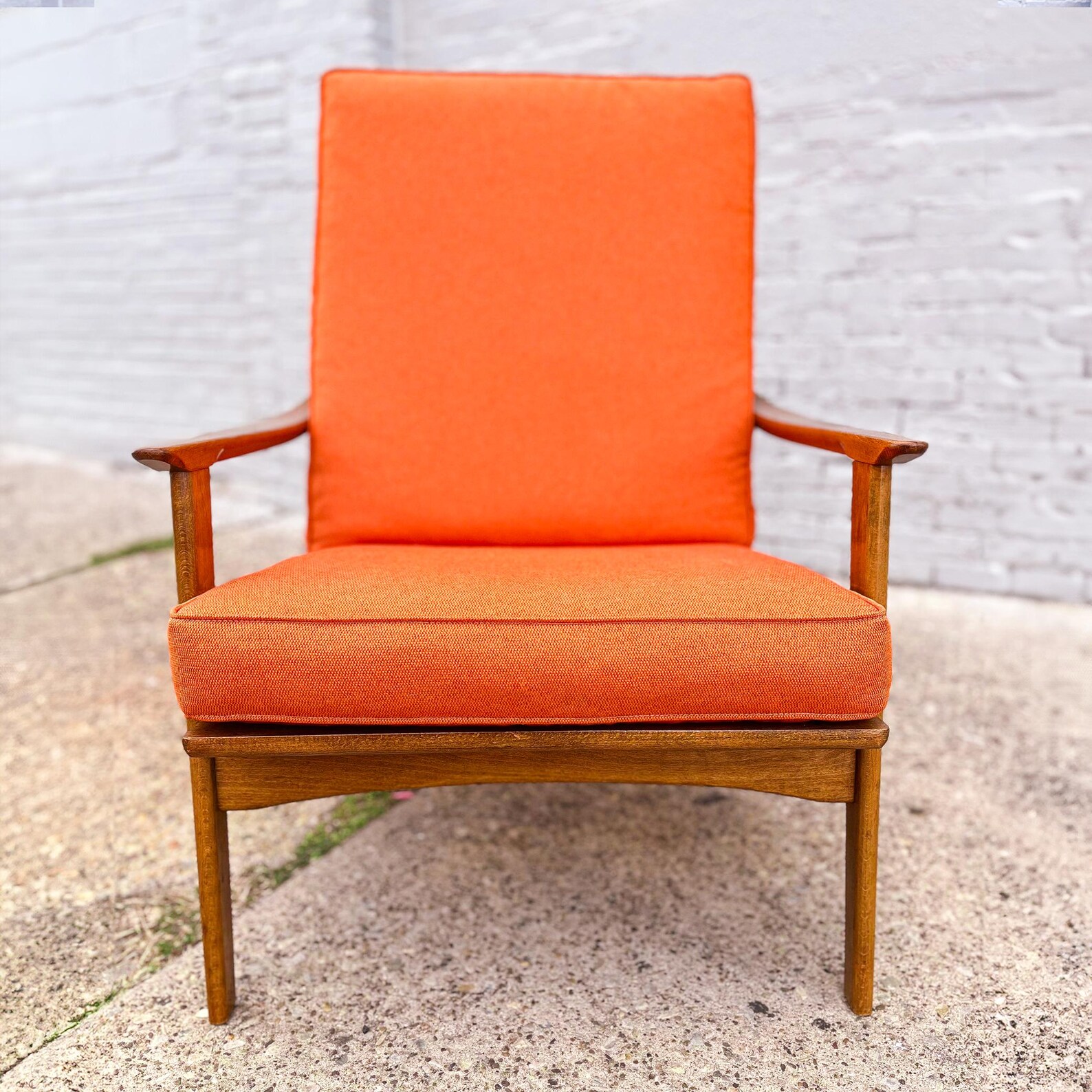 MCM Mid Century Modern Sculptural Spindle Back Lounge Chair With Orange ...
