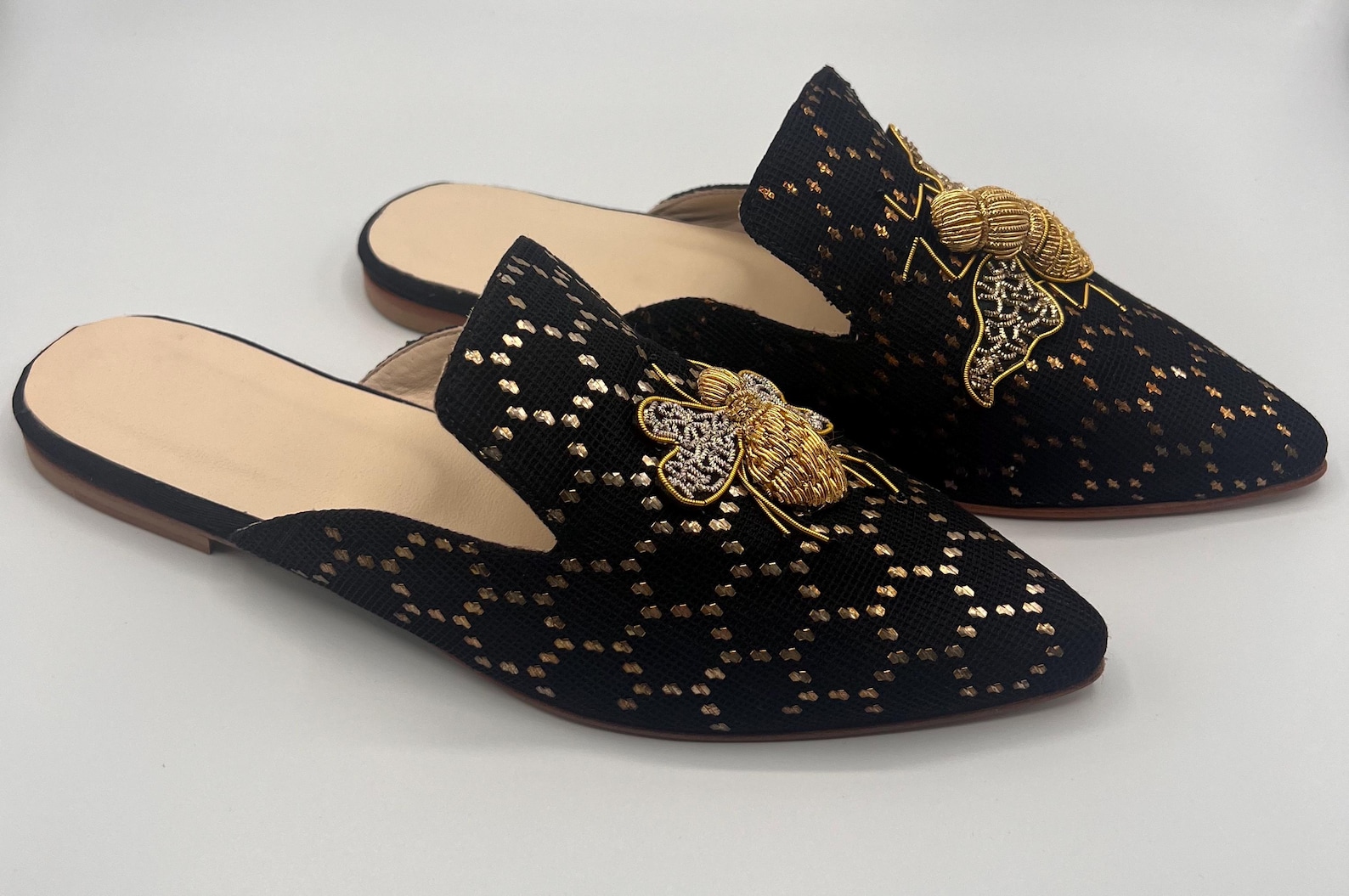 Embroidered Black Slippers, Pointed Mule, Short Heel Slipper, Hand-made ...