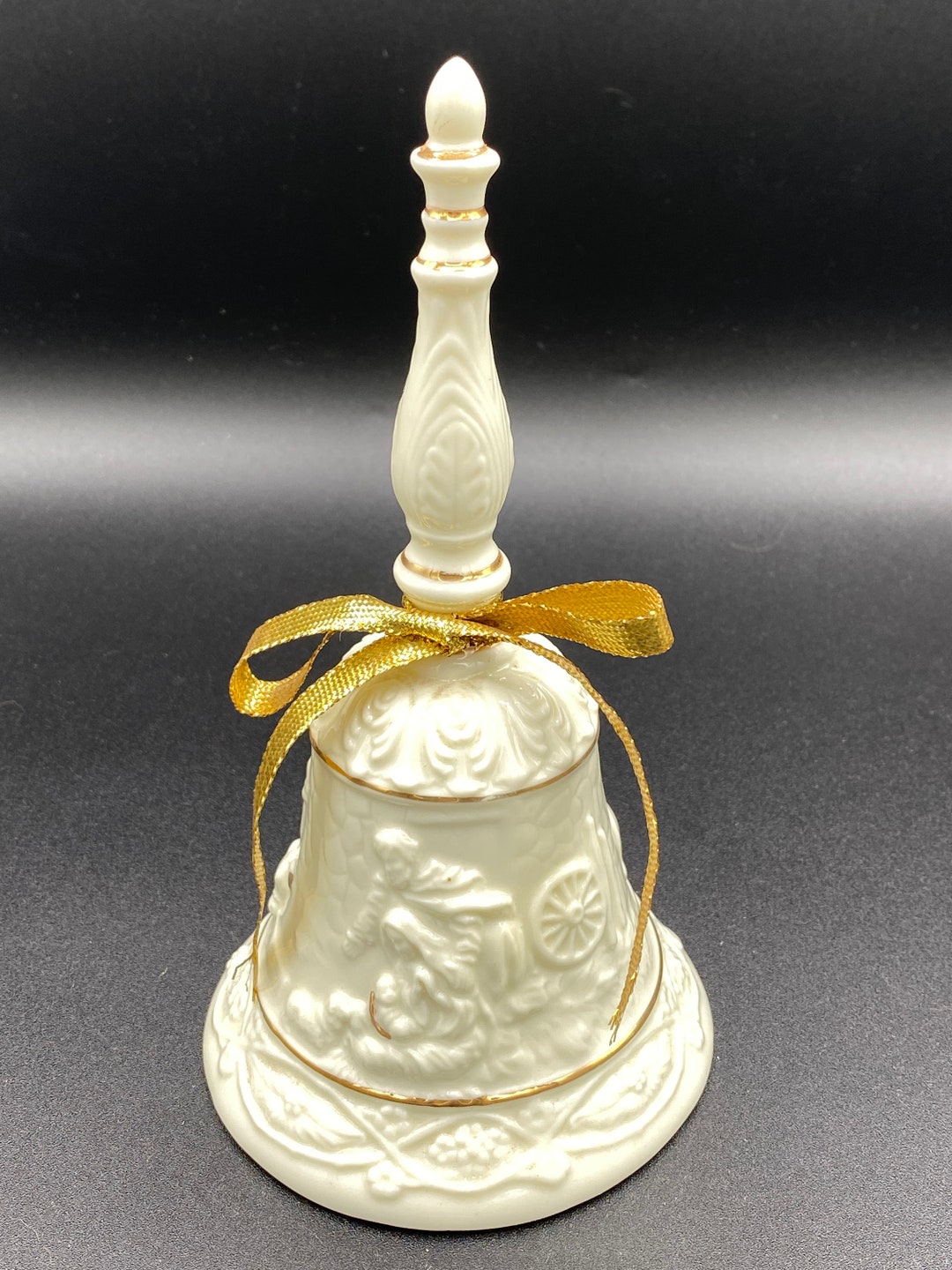 Nativity Scene Ceramic 8" Christmas Bell With Golden Trim & Bow ...