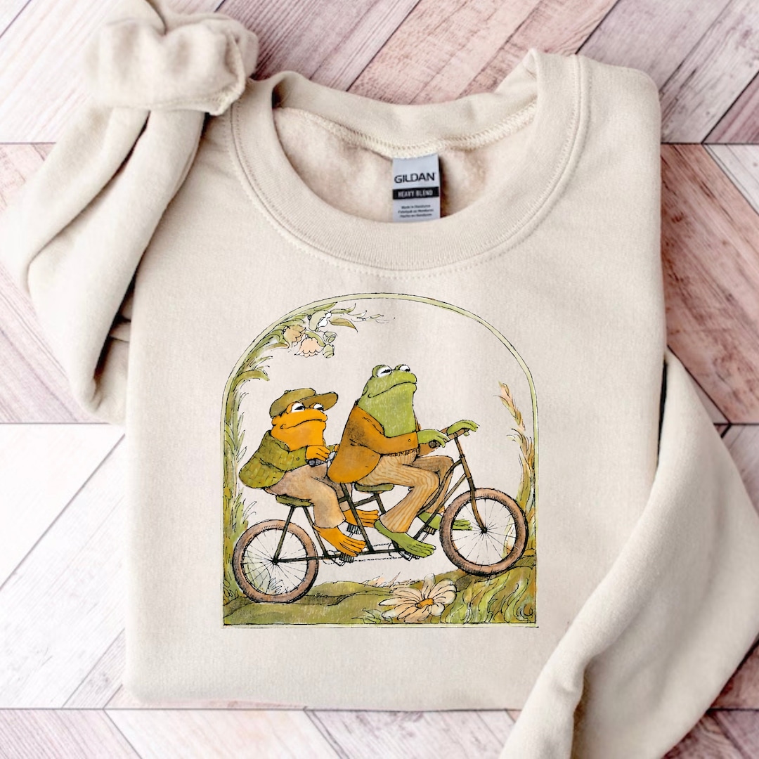 Frog and Toad Sweatshirt, Cute Frog Shirt, Cottage Core Aesthetic, Frog ...