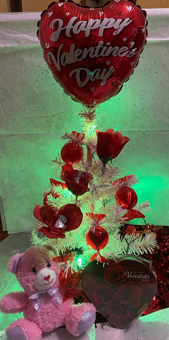 Valentine Candy Tree Top 5 Favorite Valentine's Candy | The Pepperbox