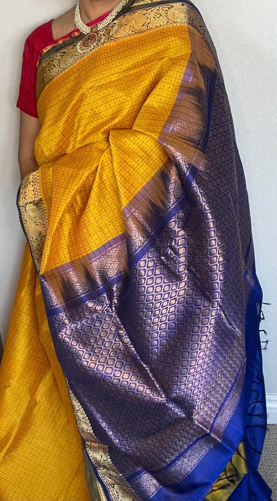 Handloom Bright Yellow Body With Navy Blue Color Border Muthu Kattam ...