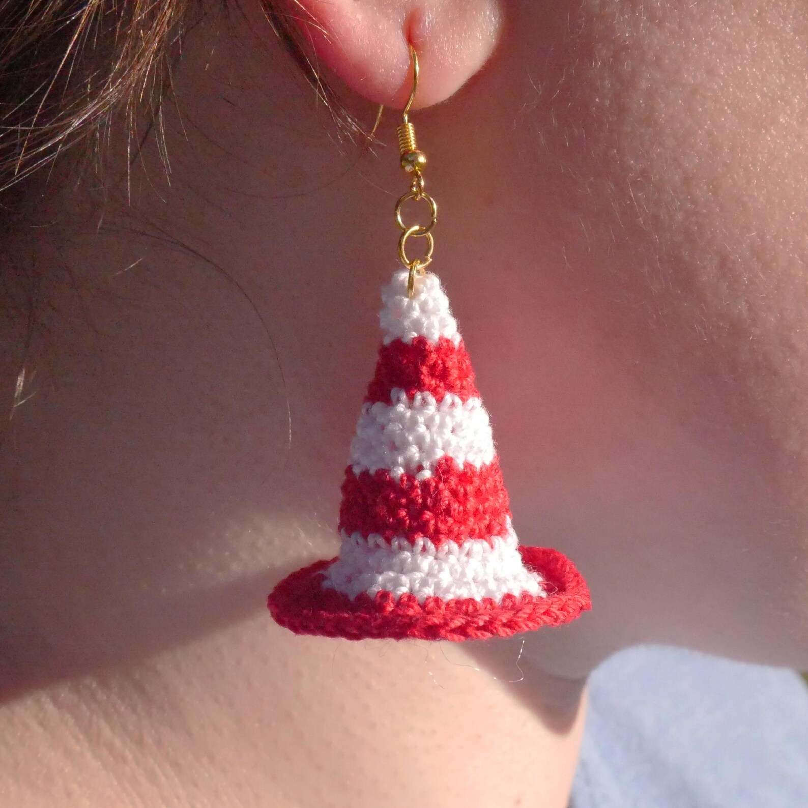 Vivian Red & White Witch Hat Micro Crochet Earrings - Etsy