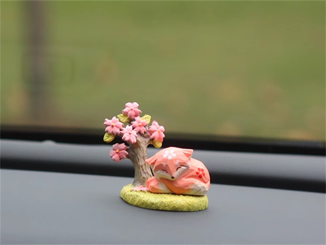 Lady Fox Wood Carvings, Table Models, Office Gifts, Car Decorations ...