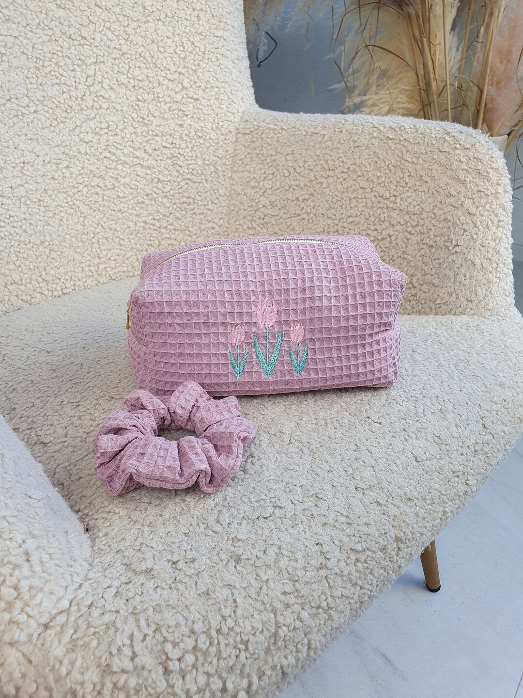 Cute Waffle Makeup Bag With Tulips and Hair Scrunchie, Travel Toiletry ...