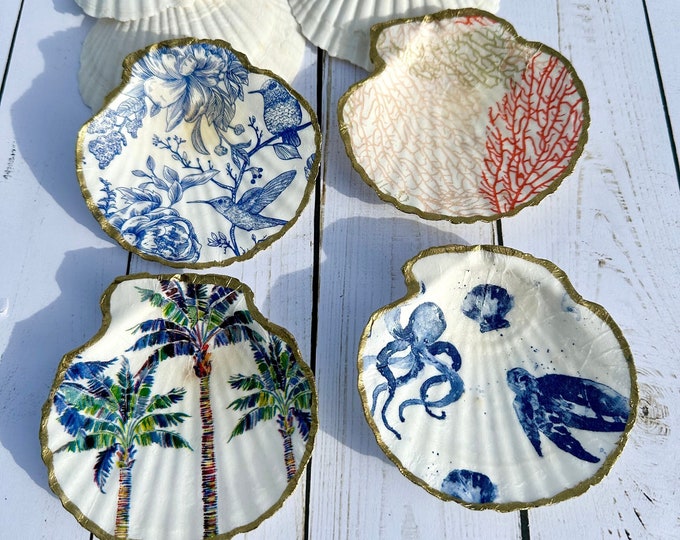 Scallop Shell Jewelry Dish / Trinket - Etsy