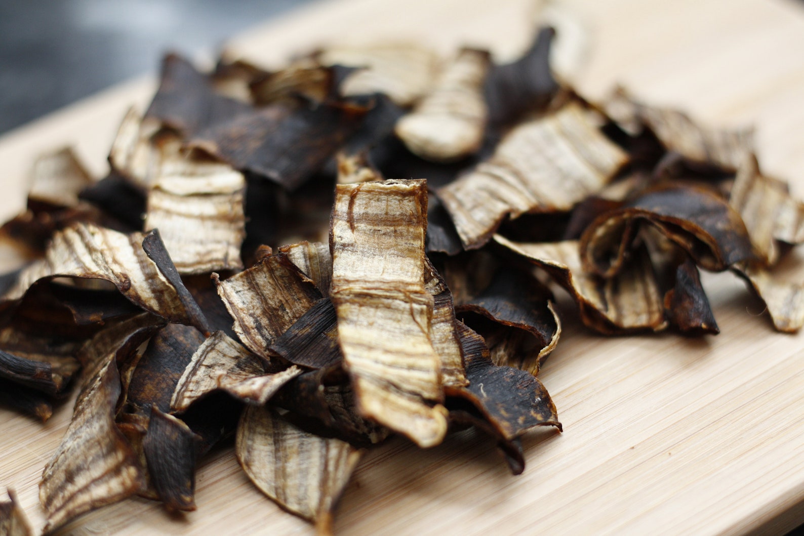 100% Organic Dried Banana Peel, Dehydrated Banan Peel Chips, Dried ...