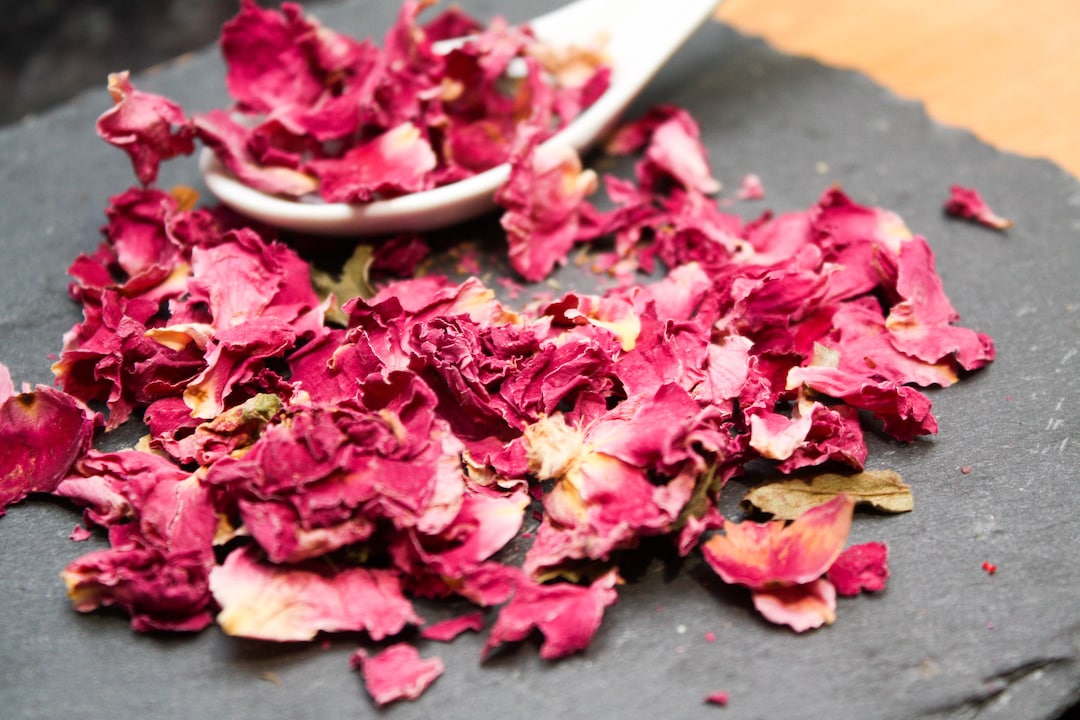 Rose Tea, Rose Leaf Tea Brew, Rose Water - Herbal Evening Tea, Anti ...