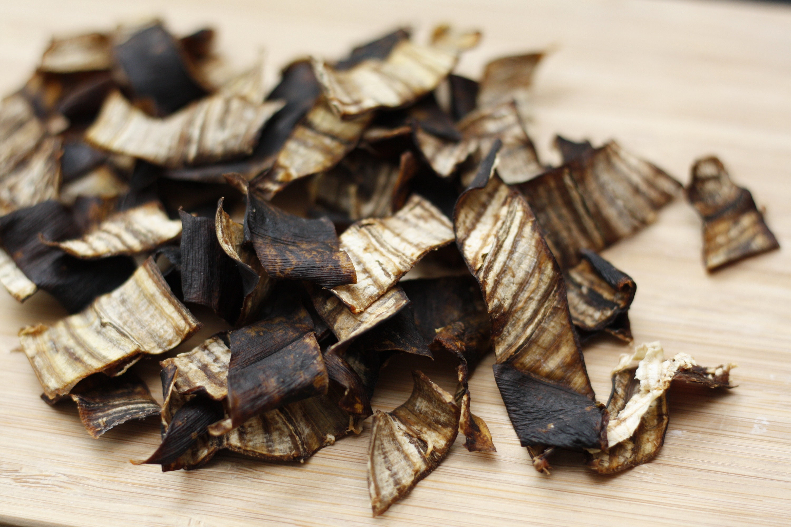 100% Organic Dried Banana Peel, Dehydrated Banan Peel Chips, Dried ...