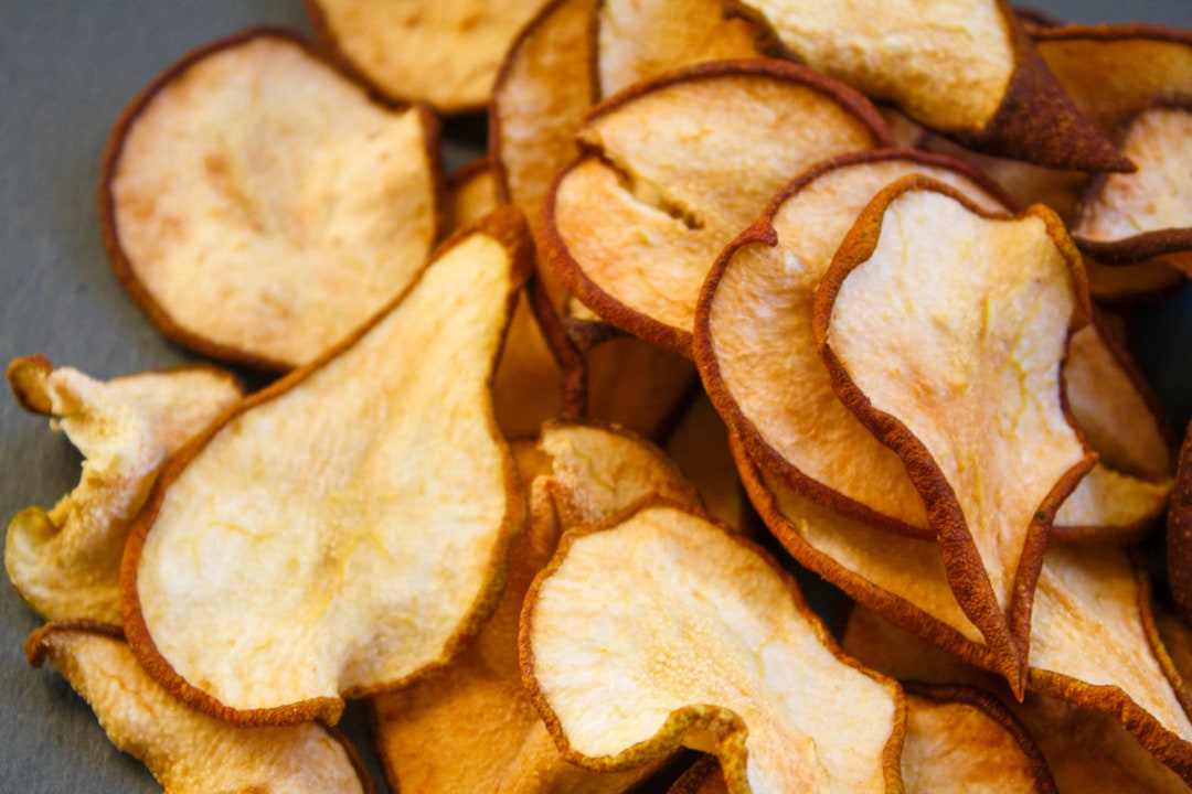 100% Organic Dried Pear, Dehydrated Pear Chips, Dried Pear Pieces ...